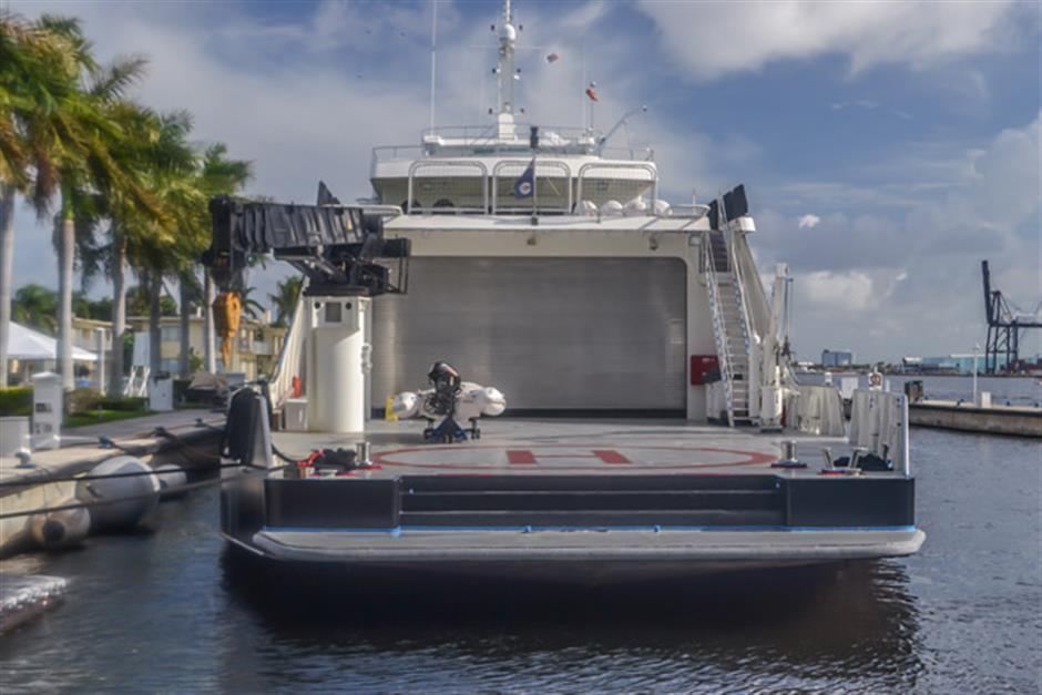 Yacht GLOBAL, Shadow Marine | CHARTERWORLD Luxury Superyacht Charters